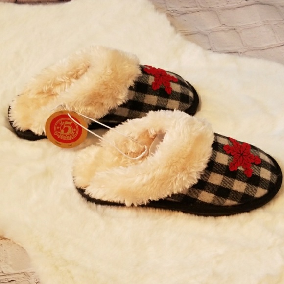 The 5 & Twine | Shoes | The 5 Twine Slippers | Poshmark